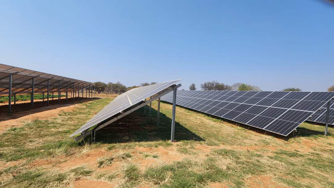 Rabatstelsel vir sonpanele ‘kan energieplan ontspoor’ | Landbou