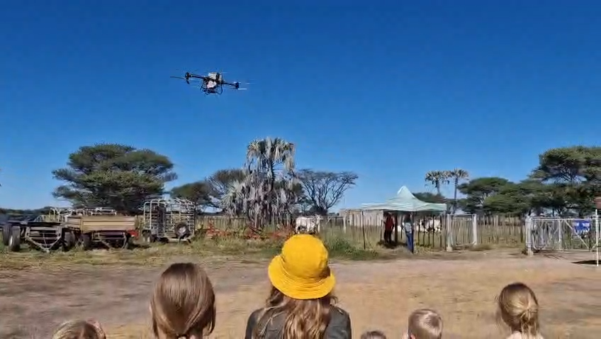 ‘Big Brother’ in Namibië hou onwettige hommeltuie dop | Landbou